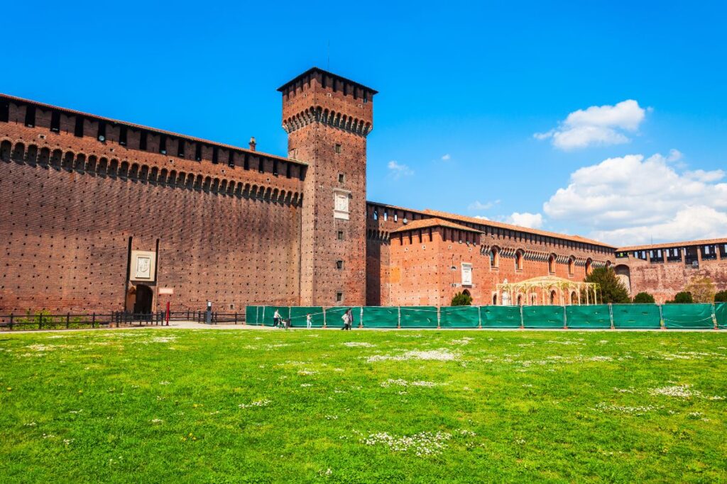 Walking the Battlements: My Morning Tour of Sforza Castle - Bellas Bold ...