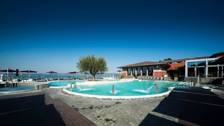 Medieval Meets Thermal: My Perfect Day in Sirmione's Peninsula - Bellas ...