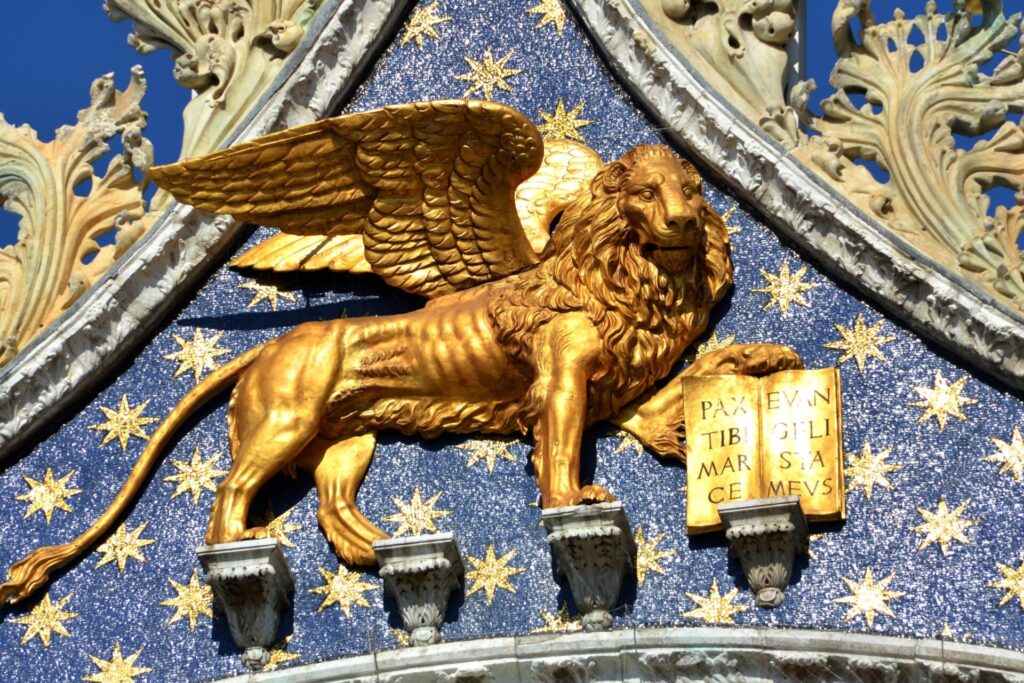 Beyond the Facade: Understanding the History Behind St. Mark's Basilica ...