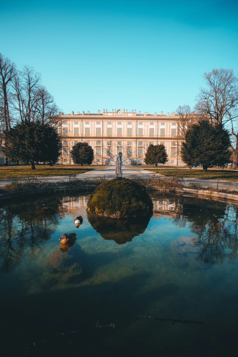 Beyond the Formula 1 Track: A Cultural Day in Royal Monza - Bellas Bold ...