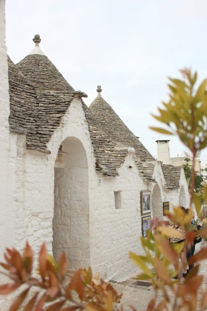 Conical Mysteries: The Engineering and Folklore of Trulli Architecture ...