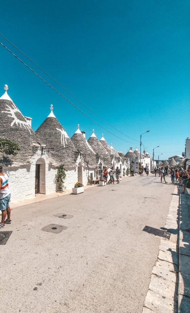 Fairytale Homes: The History and Engineering Behind Alberobello's ...
