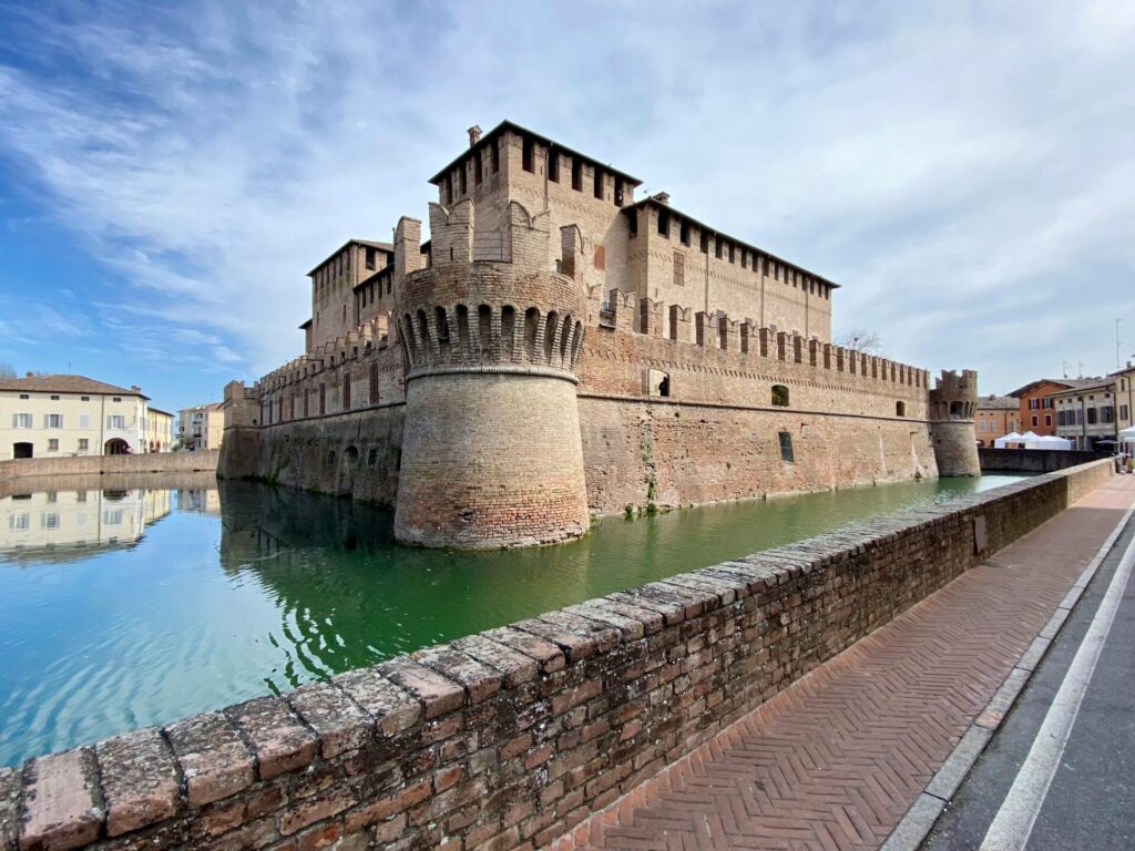 Discovering Parma's Historic Center: Palaces, Churches and Theaters ...