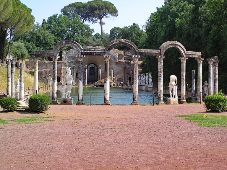 Emperor's Playground: The Vast Ancient Estate of Hadrian's Villa ...