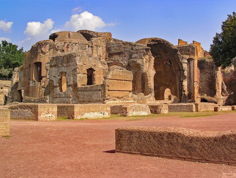 Emperor's Playground: The Vast Ancient Estate of Hadrian's Villa ...