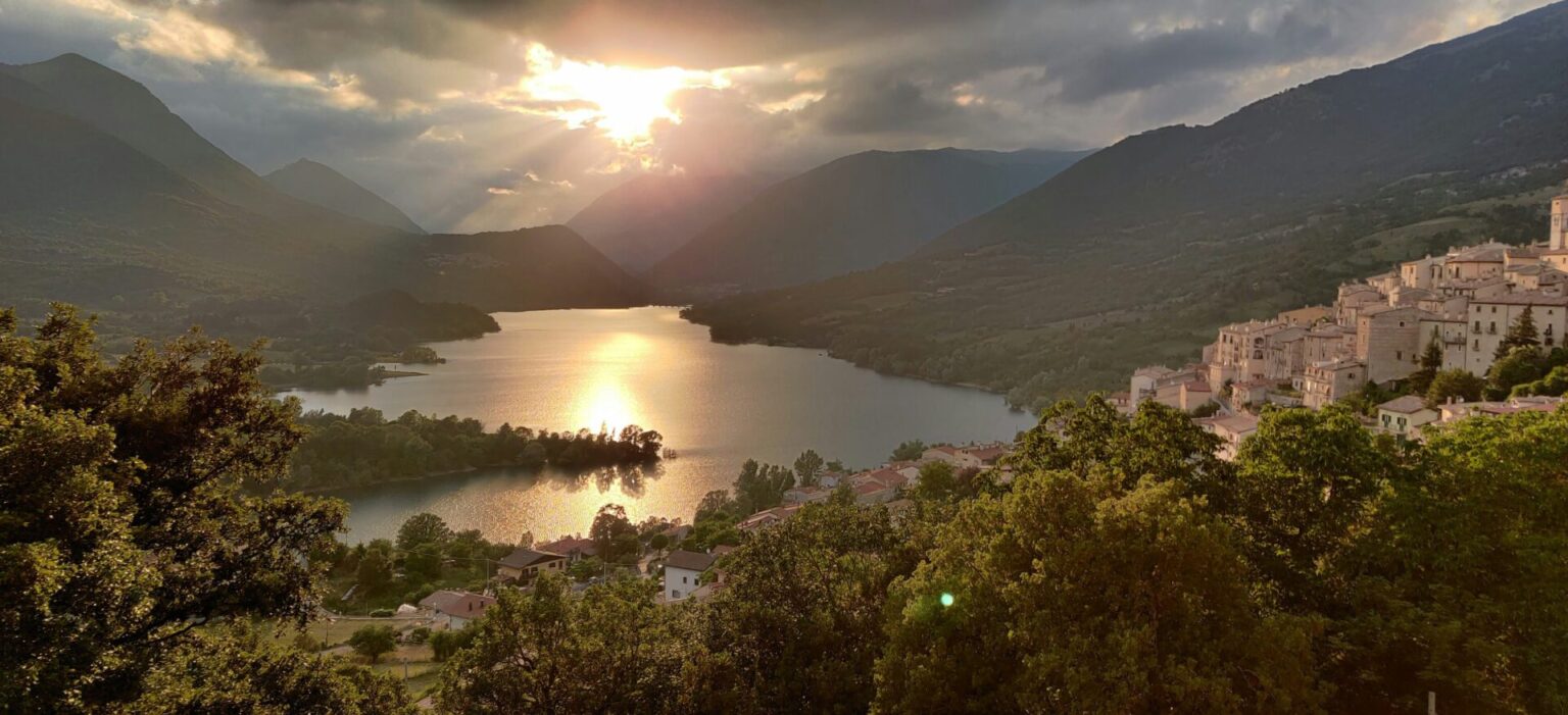 Finding Italy's Most Photogenic Village High in the Abruzzo Mountains ...