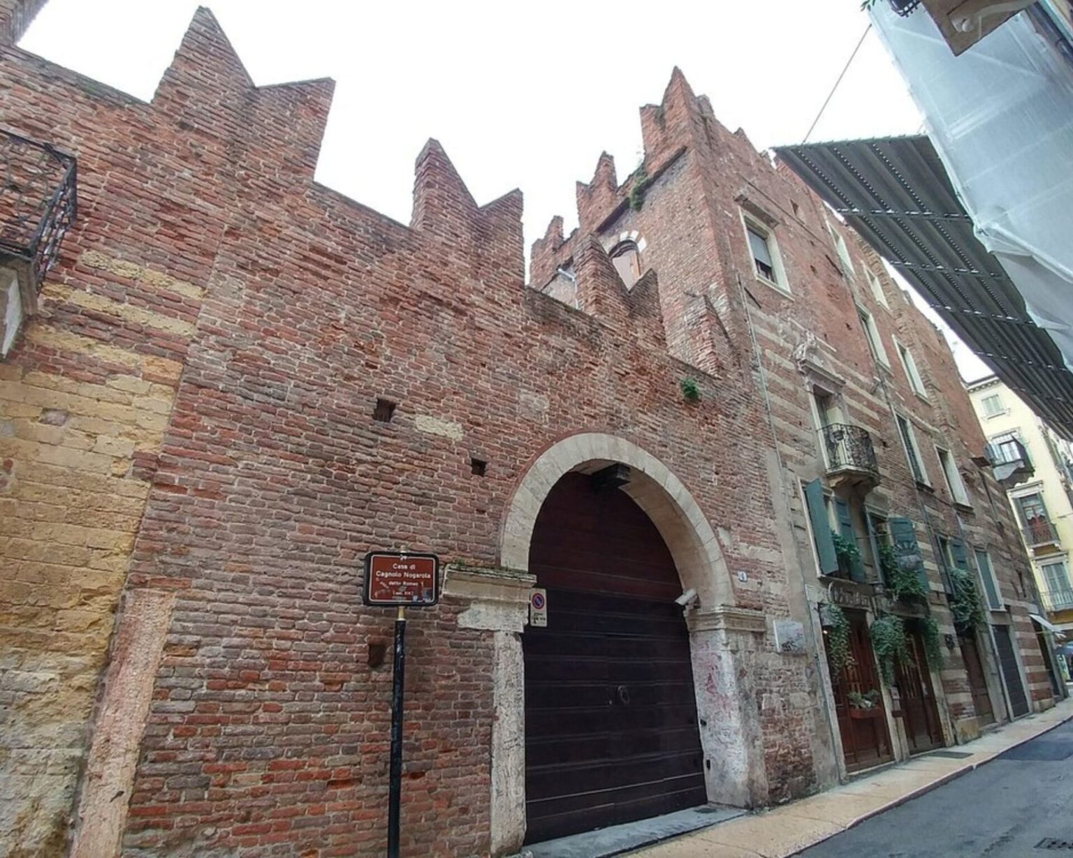 Literary Landmarks of Verona: Shakespeare's Italian Inspiration ...