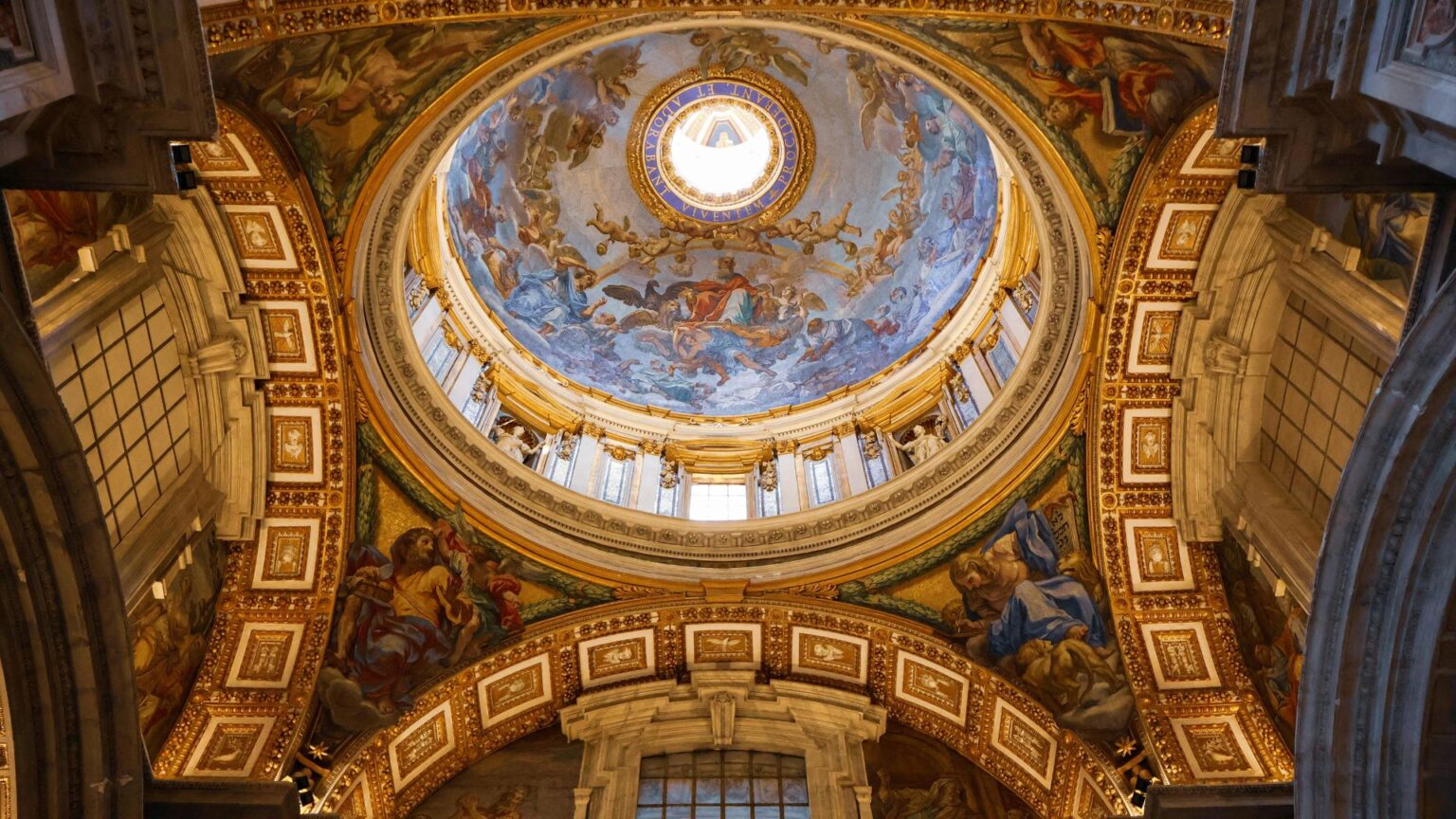Complete Guide to St. Peter's: Dome Climb, Tickets and Hidden Details ...