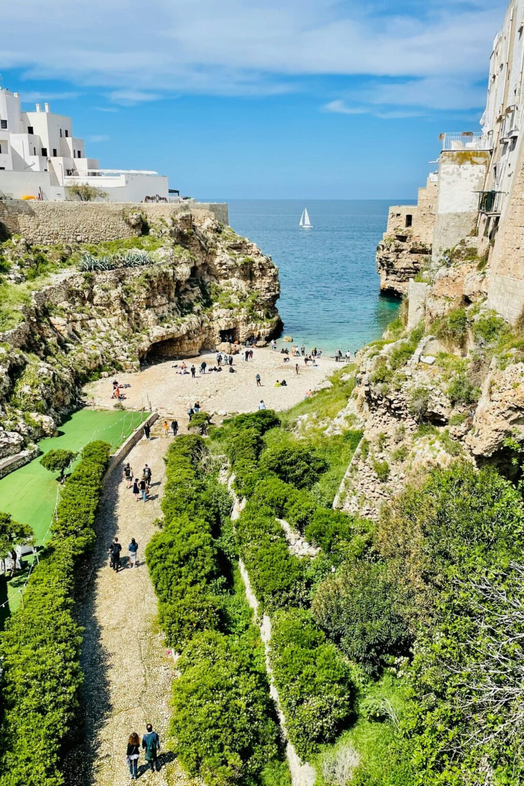 Poetry in Stone: The Cliff-Hanging Beauty of Polignano a Mare - Bellas ...