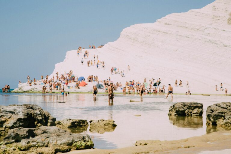 Scala dei Turchi: Guide to Visiting Sicily's Iconic White Cliff ...