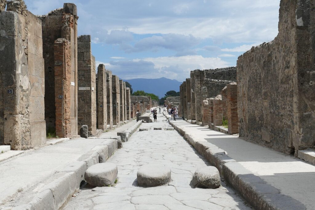 The Streets Where Romans Walked: Tracing Daily Life in Ancient Pompeii ...
