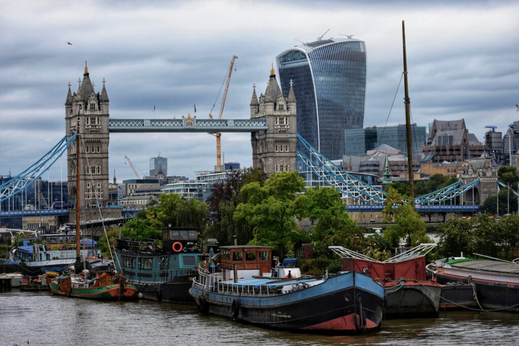 My First 72 Hours in London: A Whirlwind Itinerary of Iconic Sights ...