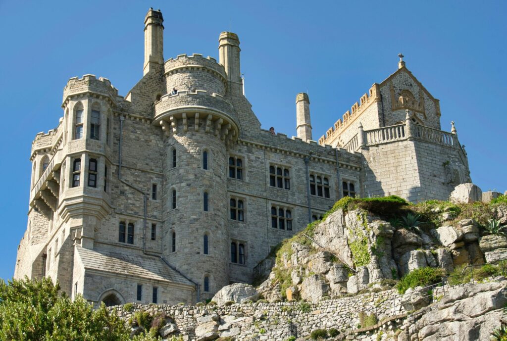 St Michael's Mount: My Tidal Walk (or Boat Trip!) to Cornwall's ...