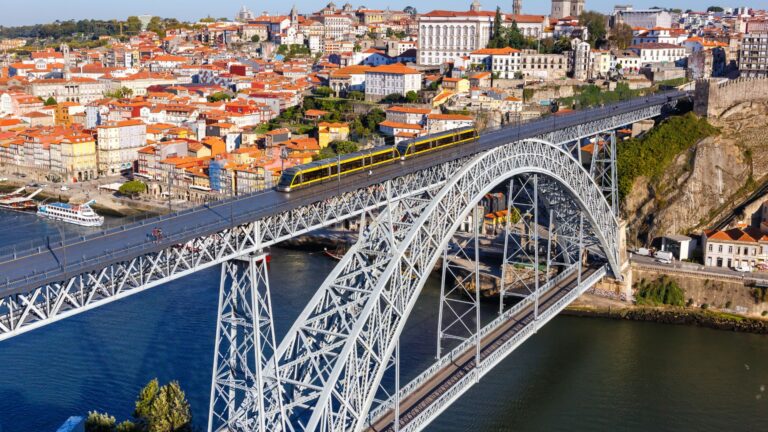 Dom Luis I Bridge: Experience Porto's Breathtaking Views - Bellas Bold ...