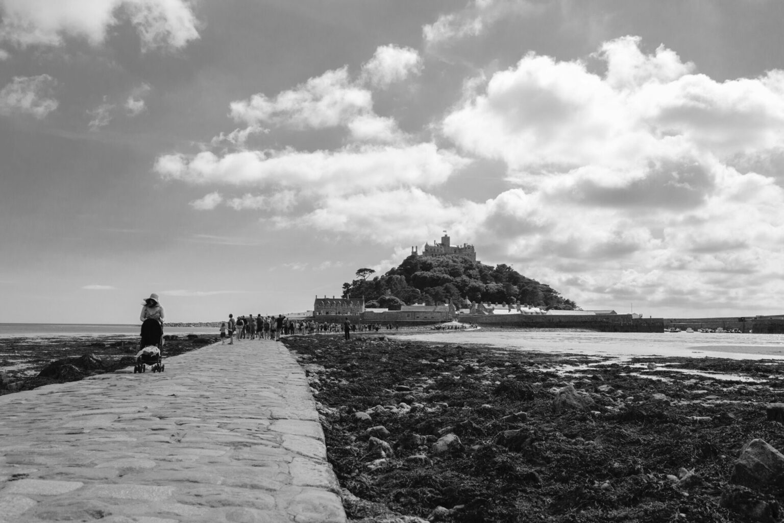 St Michael's Mount: My Tidal Walk (or Boat Trip!) to Cornwall's ...
