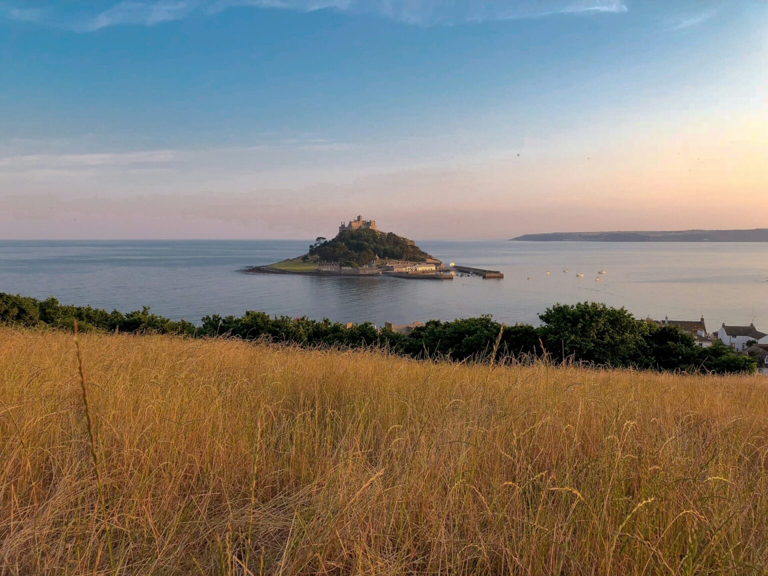 St Michael's Mount: My Tidal Walk (or Boat Trip!) to Cornwall's ...
