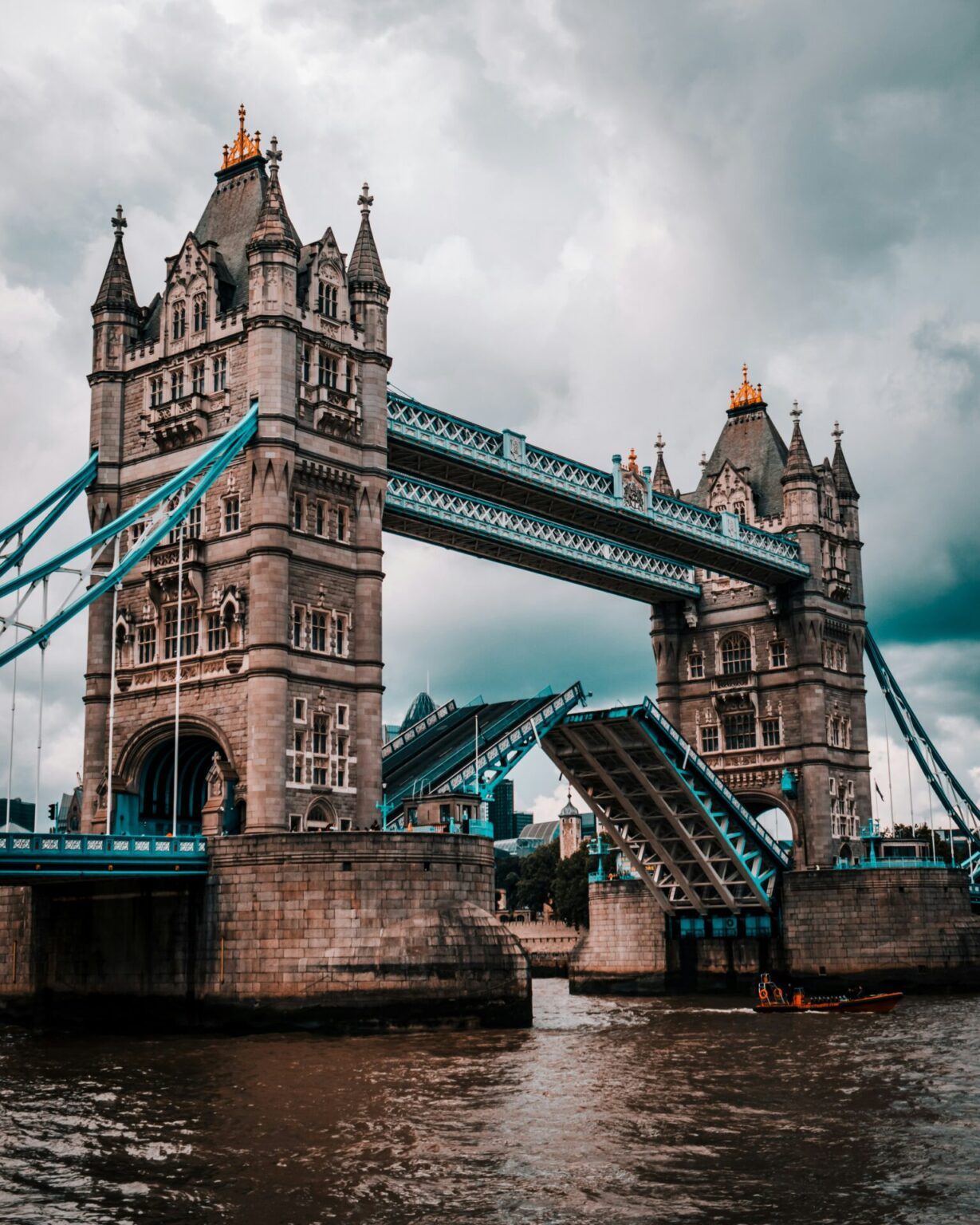 Catching a Tower Bridge Lift: Was My Timing Lucky? (A Guide to Seeing ...