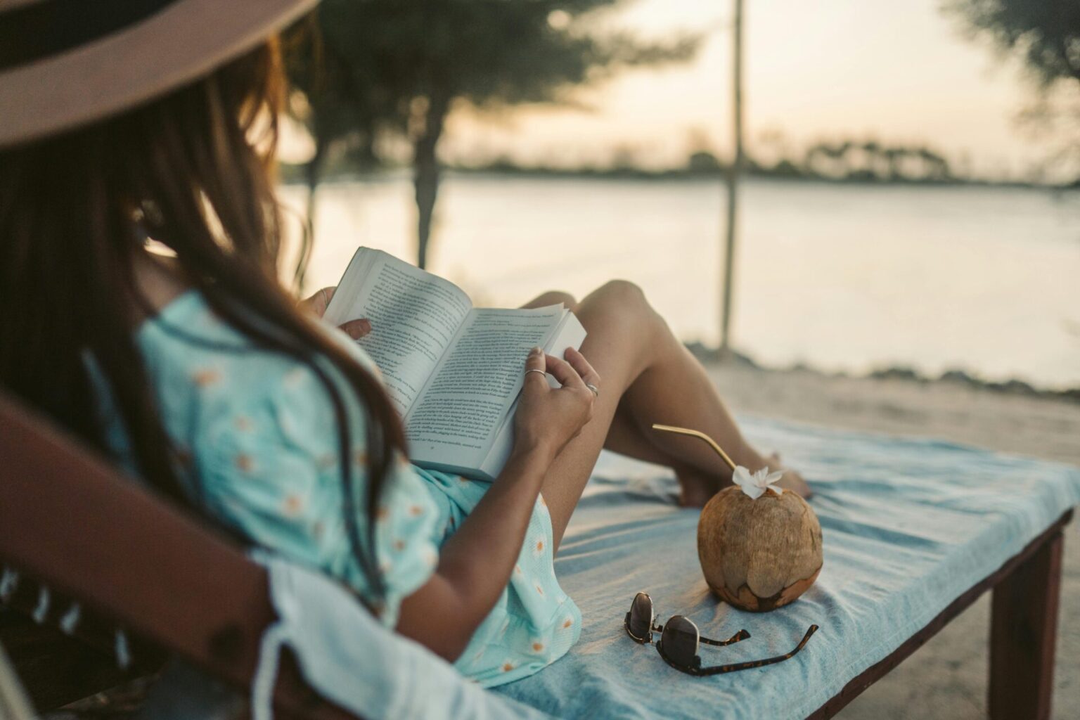How to Dress for Miami: A Style Guide That Actually Works - Bellas Bold ...